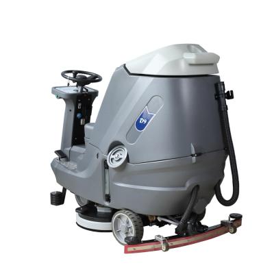 China 180L Big Tank Volume Ride On Floor Scrubber Suitable For Warehouse for sale