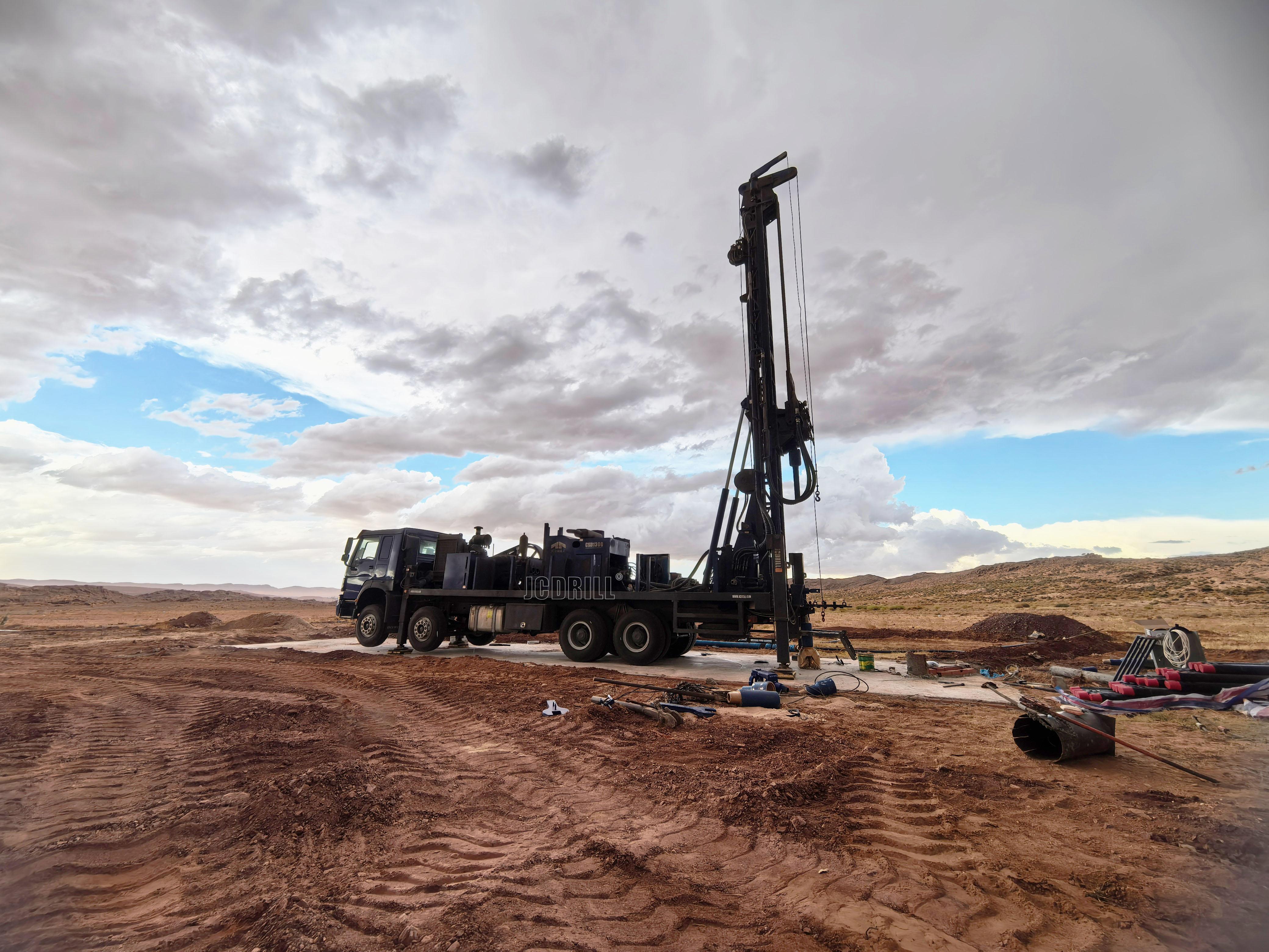 JCDRILL field service engineer training operators in Africa
