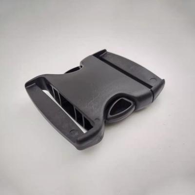 China 67.1mmX82.5mm Black Quick Side Release Buckle Customized Logo for sale