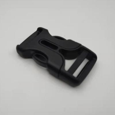 China Magnetic Belt Suitcase Strap Buckles 28.3mm*48.9mm Side Release Plastic Clips for sale