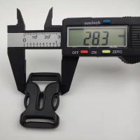 China Magnetic Belt Suitcase Strap Buckles 28.3mm*48.9mm Side Release Plastic Clips for sale