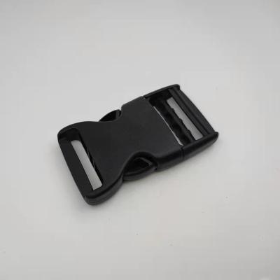 China Plastic Strap Buckles High Quality Eco-Friendly POM Plastic Bags Parts Luggage Backpack Strap Belt Buckle for sale