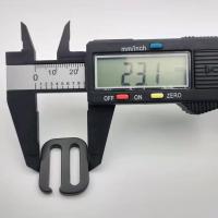 China Customized 29.3*23.1mm Plastic Rucksack Clips L Shaped Elastic Strap Adjuster for sale