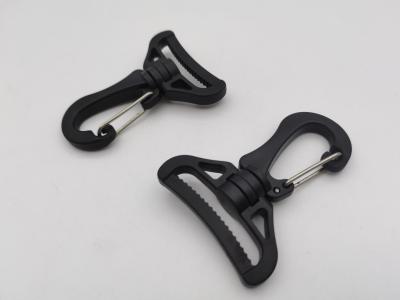 China 27.6mm*37.7mm Plastic Bungee Hooks Lobster Clasps Swivel Trigger Clips for sale