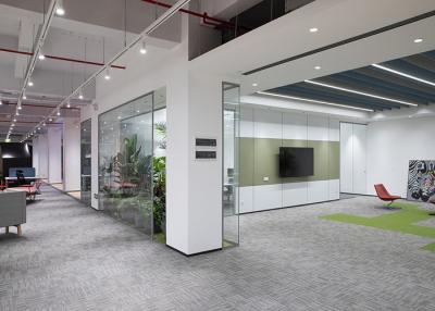 China Modern Solution Office Spaces Glass Partition Walls Customizable Size for sale