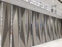 China Movable Partition Wall Ultrahigh For Banquet Hall With Semi-automatic Turning Track for sale
