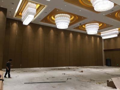 China Extraordinary Height Movable Partition Wall Details For Ballroom Cathedral With Different Styles for sale