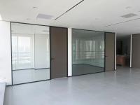 China Aluminum Frame Glass Partition Wall System - Customizable Sizes for sale