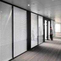China High-end Soundproof Aluminum Frame Office Partition Glass Wall Space Room Divider with Blinds for sale