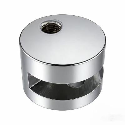 China 32x20mm Chrome Plated Brass Connector Corrosion Resistant Lighting Fixture Accessory for sale