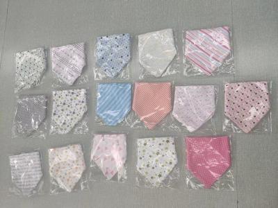 China 100% Cotton Double Layer Printed Baby Triangle Bibs 3 Pack Stock 20000 Sets for sale