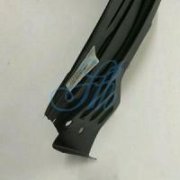 China OE NO. 8981019460 Car Make D-max12/03/06/4*4 Inner Fender Mudguard for ISUZU D-MAX OEM for sale
