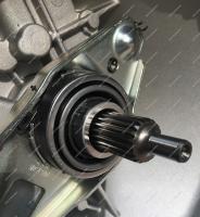 China MR513J02 Manual Auto Transmission Gearbox for DFSK Fengon 330 Smooth Driving Experience for sale