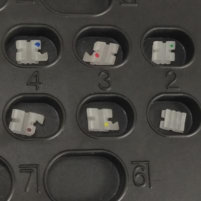 China Clinic DTC Ortho Dental Orthodontics Ceramic Bracket for Class I Instrument Classification for sale