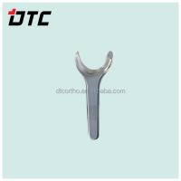 China Orthodontic Materials DTC Cheek Retractor for Dental Procedures in Large/Small Size for sale