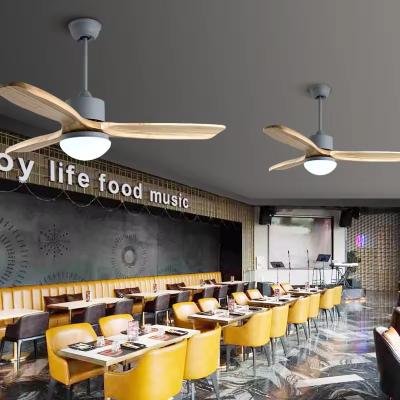 China Wholesale 52 Inch Vintage Decor Wood Fan Ceiling Electric Solid Wood Blades Ceiling Fan With Ventilador De Techo Con Luz for sale