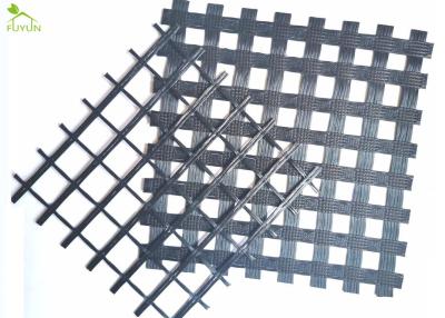 China 12.7*12.7 Black PP Fiberglass Geogrid Reinforcement For Strengthening Covering Dam for sale