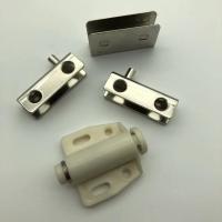 China Smooth-Operating Glass Door Pivot Hinge Sets with Magnetic Catch Latch PSS/SSS Finish for sale