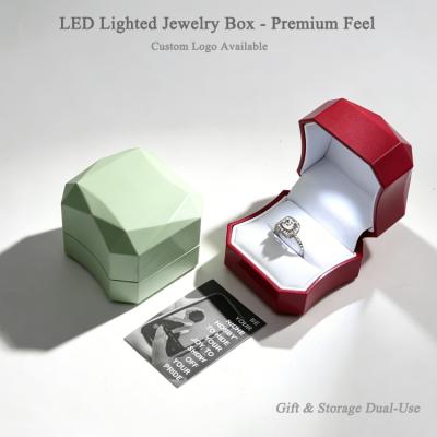China Luxury Faceted Illuminated Engagement Ring Box Multi Color Jewelry Box With Led for sale
