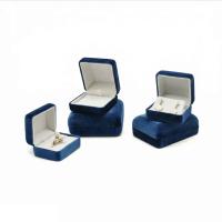 China Popular Style Rectangle Jewelry Boxes Hinged Velvet Gift Box for sale