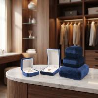 China Popular Style Rectangle Jewelry Boxes Hinged Velvet Gift Box for sale
