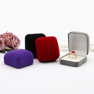 China Simple Style Velvet Jewelry Box 55*59*37mm Custom Insert Color Compact for sale