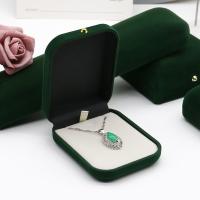 China Luxury Dark Green Velvet Jewelry Box For Rings Earrings Bracelets Vintage Style for sale