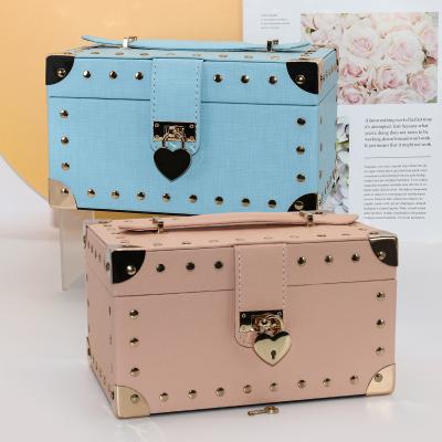 China PU Leather Luxury Jewelry Storage Box Pink Blue 225x155x130mm Travel Jewellery Box for sale