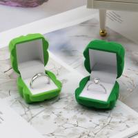 China Cute Little Frog Luxury Velvet Jewelry Box Custom Color Velvet Ring Box 40x38x36mm for sale
