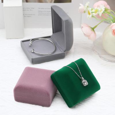 China Minimalist Velvet Jewelry Box Packaging Rectangular Design Soft Puffy Cushion Shape for sale