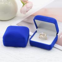 China Minimalist Velvet Necklace Box Velvet Earring Box Simple Design With Custom Colors for sale