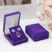 China Elegant Velvet Necklace And Earring Box With Stylish Design And Custom Colors for sale