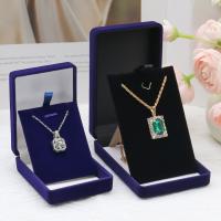 China Elegant Velvet Necklace And Earring Box With Stylish Design And Custom Colors for sale