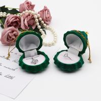 China Children'S Gifts Velvet Ring Box Premium Christmas Jewelry Boxes for sale
