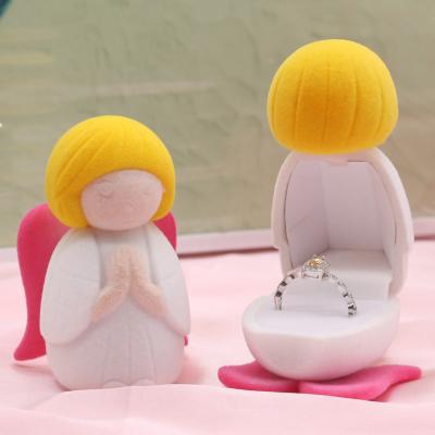 China Customization Angel Shape Velvet Jewelry Holder Cute Velvet Lined Box for sale