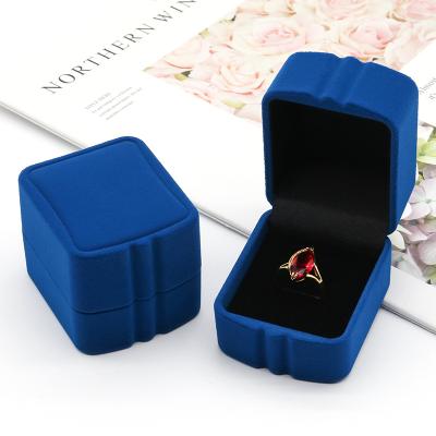 China Luxury Velvet Jewellery Box For Earrings Rings Necklaces Custom Colour for sale