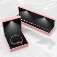 China Custom Logo Pink Plastic LED Light Jewelry Box Fashion Led Bracelet Box Heart Shape for sale