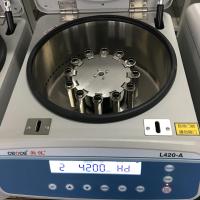 China Medical Equipment Tabletop Self Balancing Centrifuge L500-A Low Speed With Interlock Door for sale