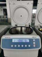 China Medical Equipment Tabletop Self Balancing Centrifuge L500-A Low Speed With Interlock Door for sale