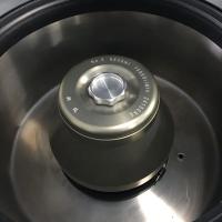 China Refrigerated Ultra Centrifuge Machine With 6x50ml Fixed Angle Rotor Max Speed 15000rpm for sale