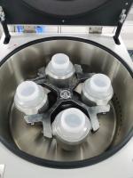 China Cence Blood Bank Centrifuge 3L New Model CLT55 / CLT55R Large Capacity Low Speed Centrifuge for sale