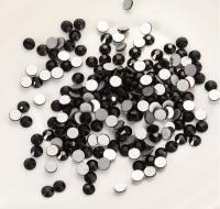 China Round Long-lasting Flatback Rhinestones in 1.5mm-10mm Sizes for Badge Medal and Clothing Decoration for sale