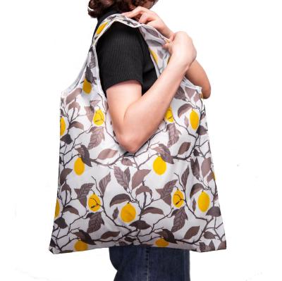 China Custom Logo Printing 210D Polyester Shopping Bag - Folding and Portable Eco-Friendly Tote Bag for sale