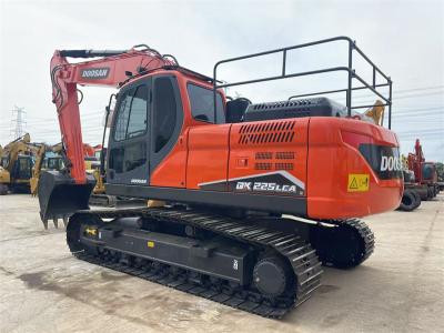 China Used Doosan DX225LCA Excavator 22 ton Doosan DX225 Crawler Medium Excavator for sale