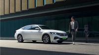 China Hybrid Intelligence and Electric Driver's Seat Adjustment SAIC Volkswagen 2023 Passat for sale