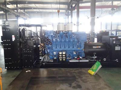 China Silent Type  Generator Set Simple Maintenance 6 Cylinder Diesel Generator for sale