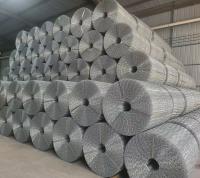 China Hole Size 25.4mmx92.4mm Pipeline Reinforced Hot Dip Galvanized Steel Mesh For Everglades Gas for sale