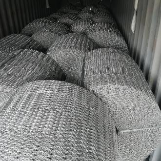 China Eight Lines Welded Concrete Weight Coating Mesh / Q235 CWC reo mesh roll for sale