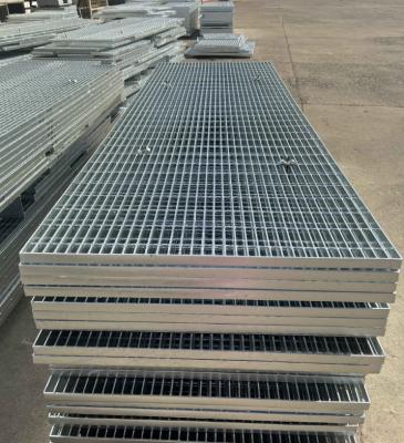 China Serrated Swage Locked Metal Grating 1.2M Width For Walkway Floor for sale