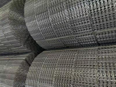 China Concrete Weight Coating Mesh Hole Size 25.4mmx92.4mm Spot Welded Pipeline Steel Mesh for sale